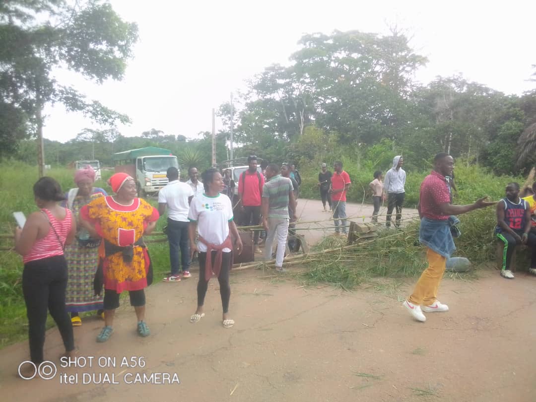 Siat Gabon : revendications et route barrée à Mitzic | Gabonreview.com ...